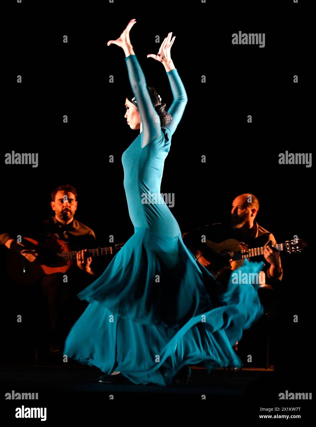 Comtemporary dance hi-res stock photography and images - Alamy