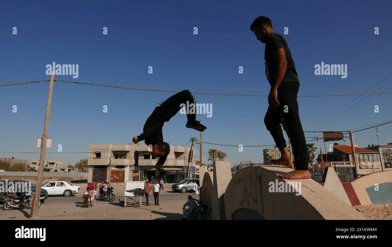 Young people doing parkour in Rafah, Gaza Strip, in 2019 Stock Photo ...
