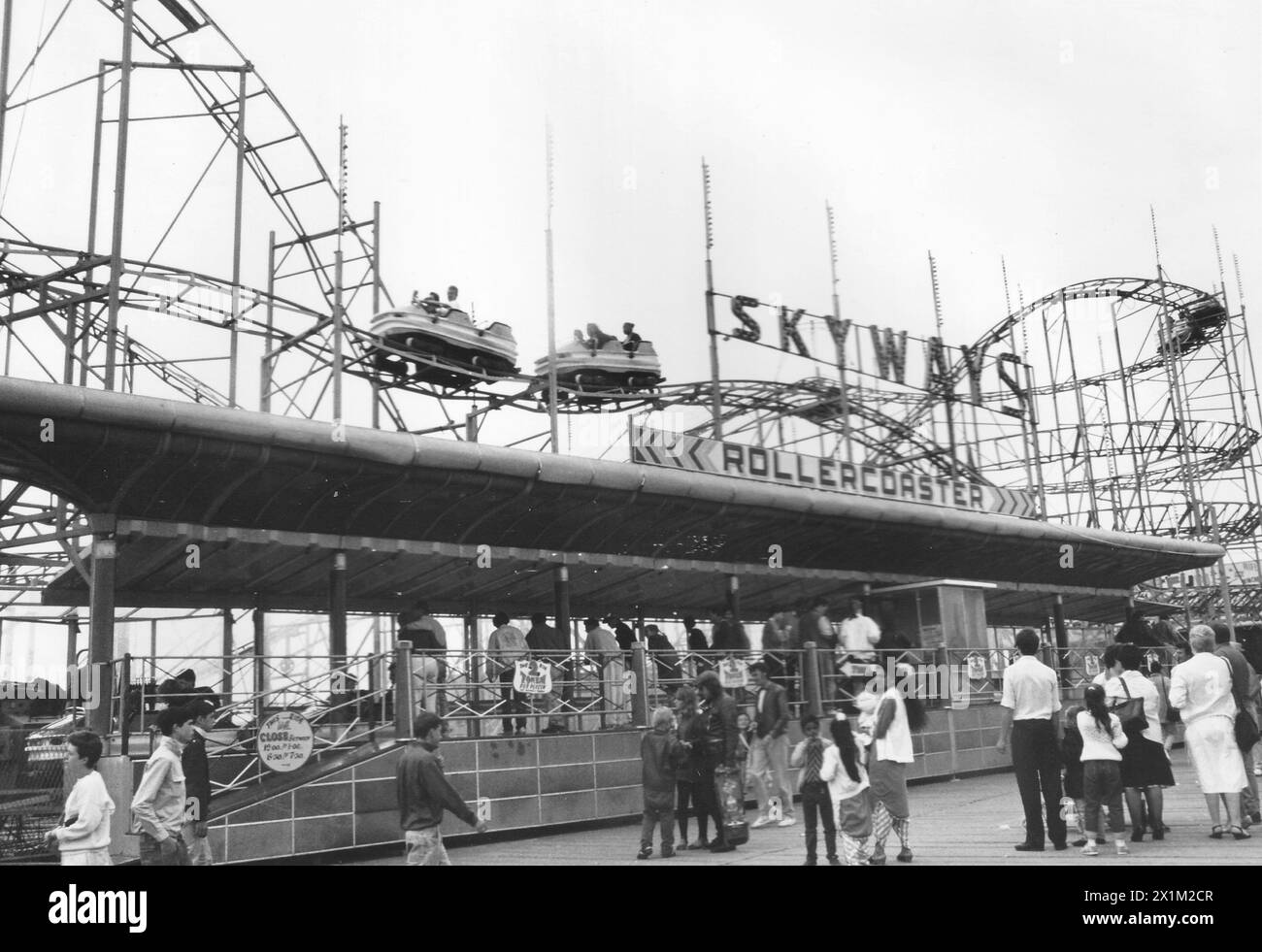 PASSENGERS ENJOY THE FUN OF THE FAIR DESPITE TH SAFETY ISSUES AT FUN ...
