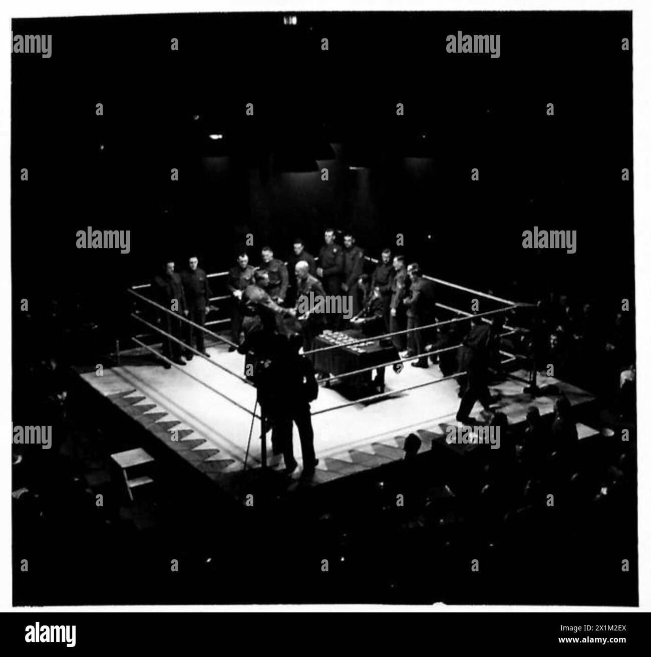 ARMY BOXING CHAMPIONSHIPS - General Sir Ronald F. Adam presenting ...