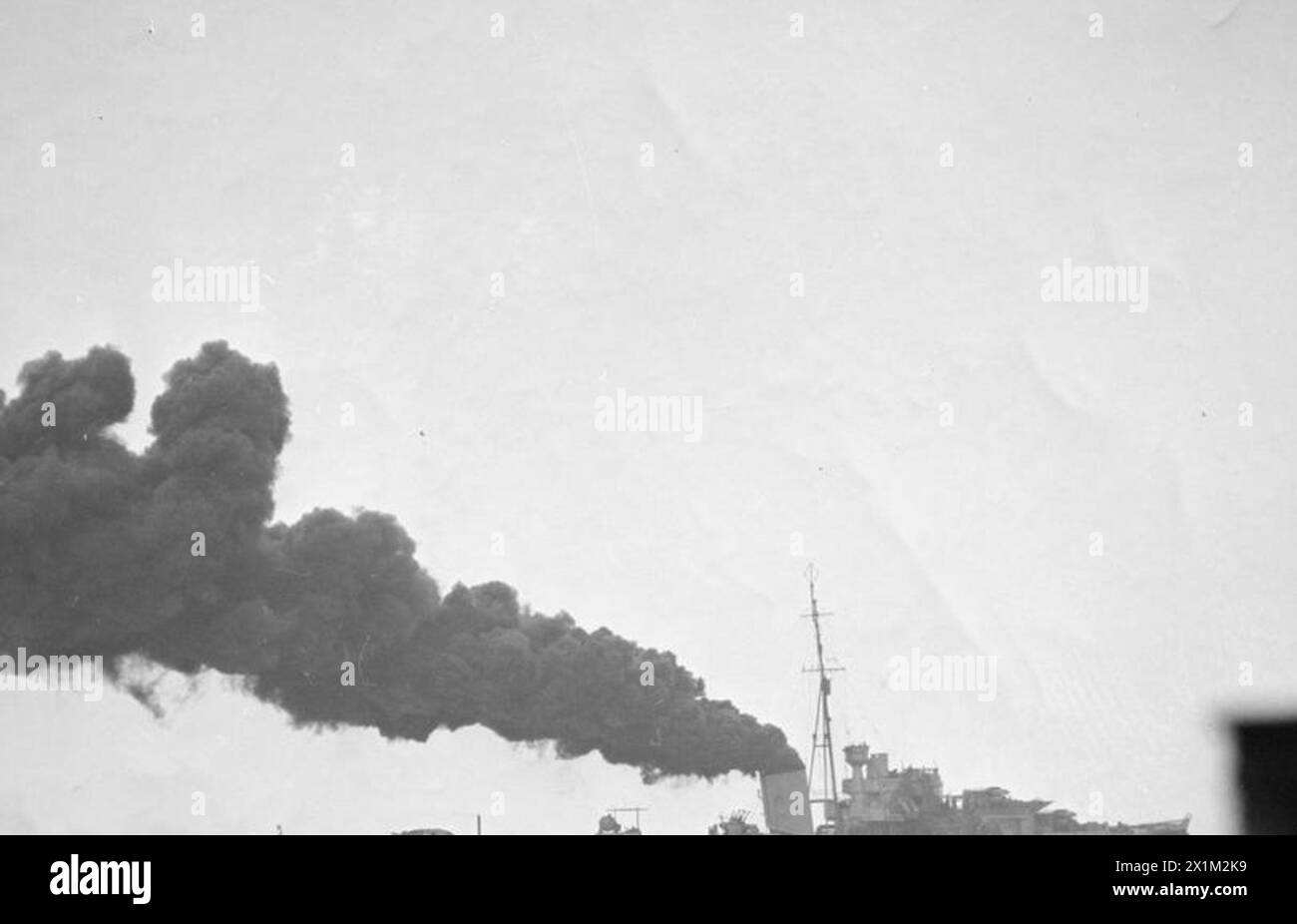 DESTROYERS AT SEA. SEPTEMBER 1940, ON BOARD THE DESTROYER HMS KELVIN ...