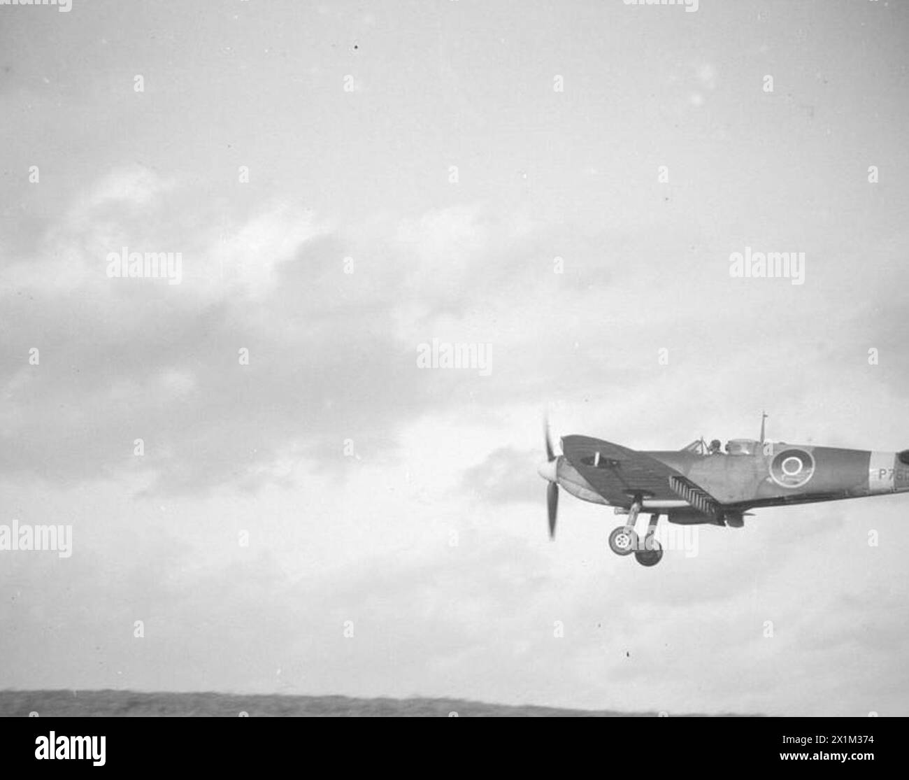 AIRCRAFT OF THE ROYAL AIR FORCE, 1939-1945: SUPERMARINE SPITFIRE ...