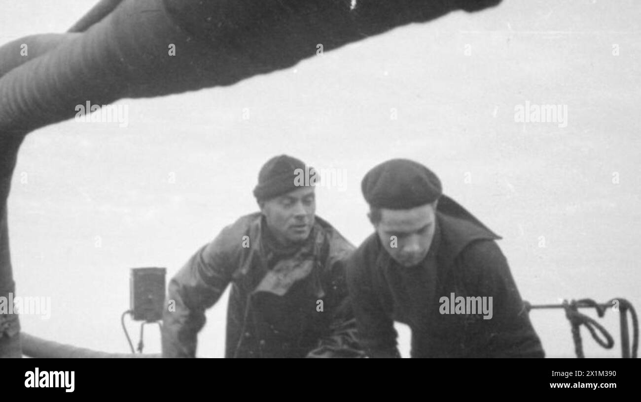 MINESWEEPING. 1940, ON BOARD THE MINESWEEPER, HMT CAYRIAN, SHOWING LIFE ...