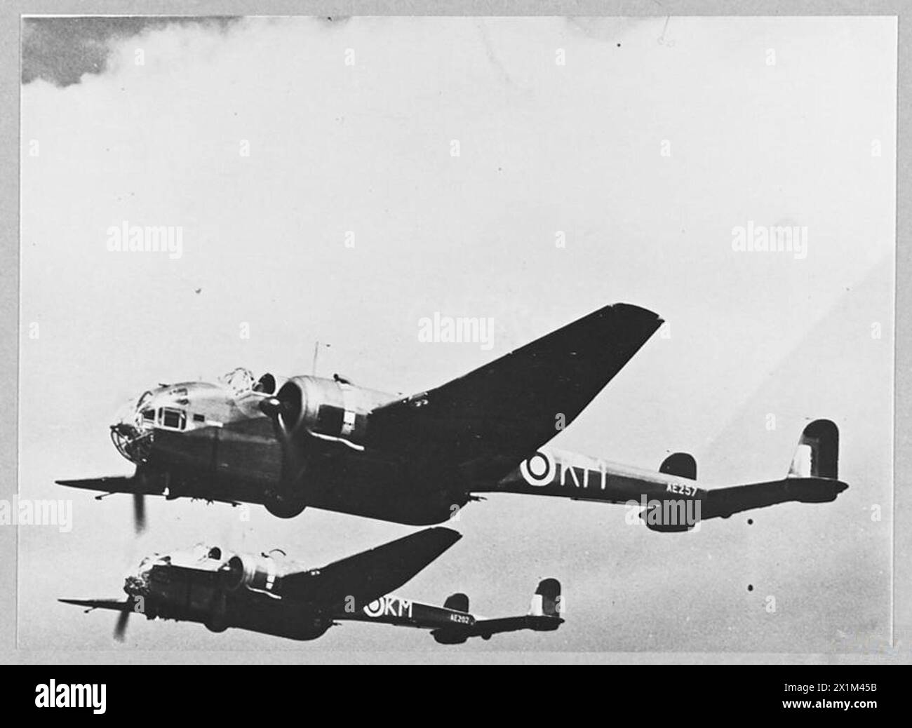 HAMPDEN MARK I [HANDLEY PAGE] - Two Bristol Regasus XVIII engines. No ...