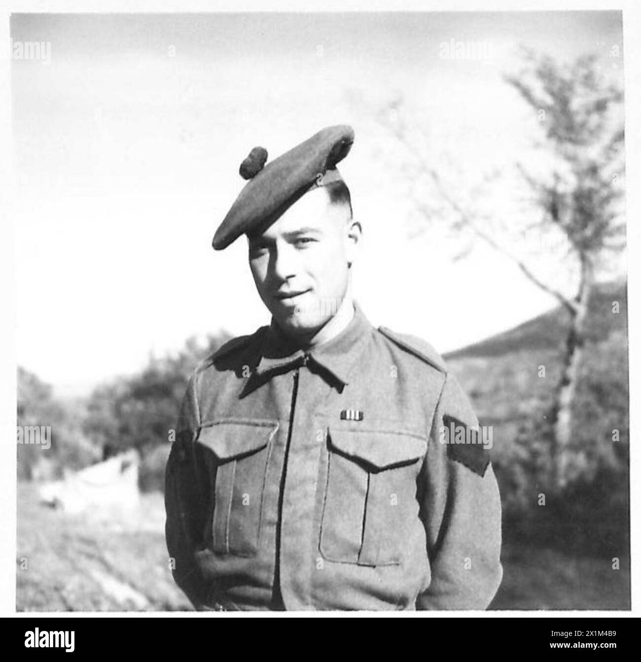 ITALY : EIGHTH ARMY - Cpl. L. Stopler of Marhouse Road, Walthamstow ...
