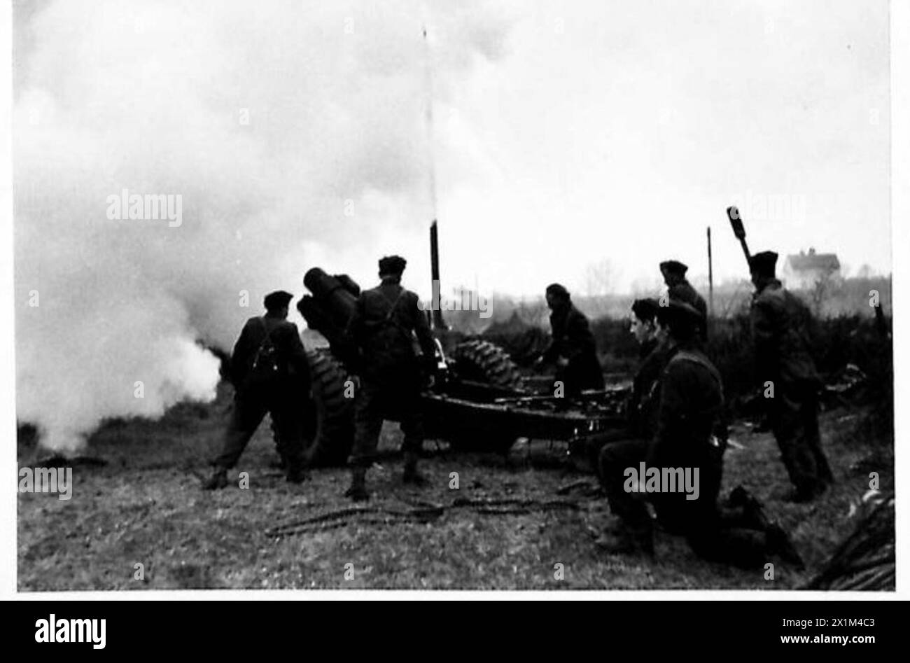 SPARTAN EXERCISE - A Battery of 6-inch Howitzers in action, British ...
