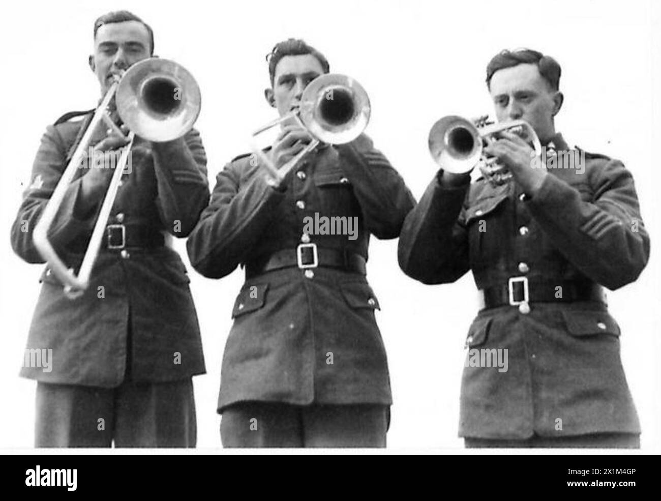 NORTH AFRICA : OBSERVER STORYR.A.BAND AT AMERICAN HOSPITAL - Left to ...