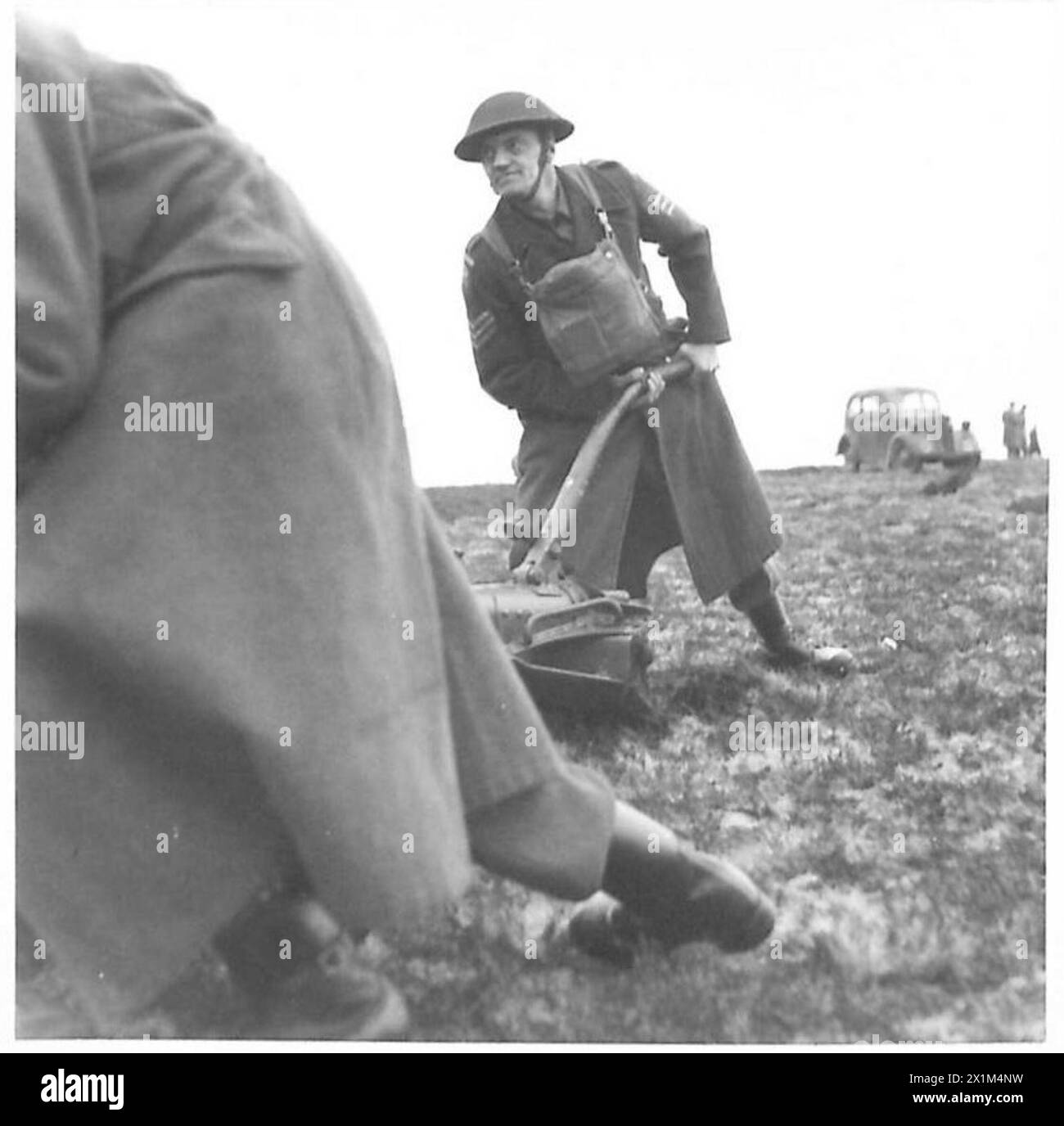 HOME GUARD FIELD ARTILLERY - The sergeant in charge. He was in the last ...