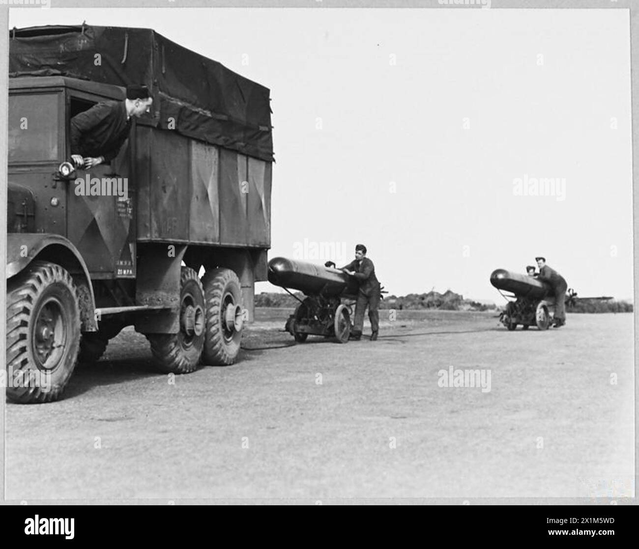 Raf airfields 1940 hi-res stock photography and images - Alamy