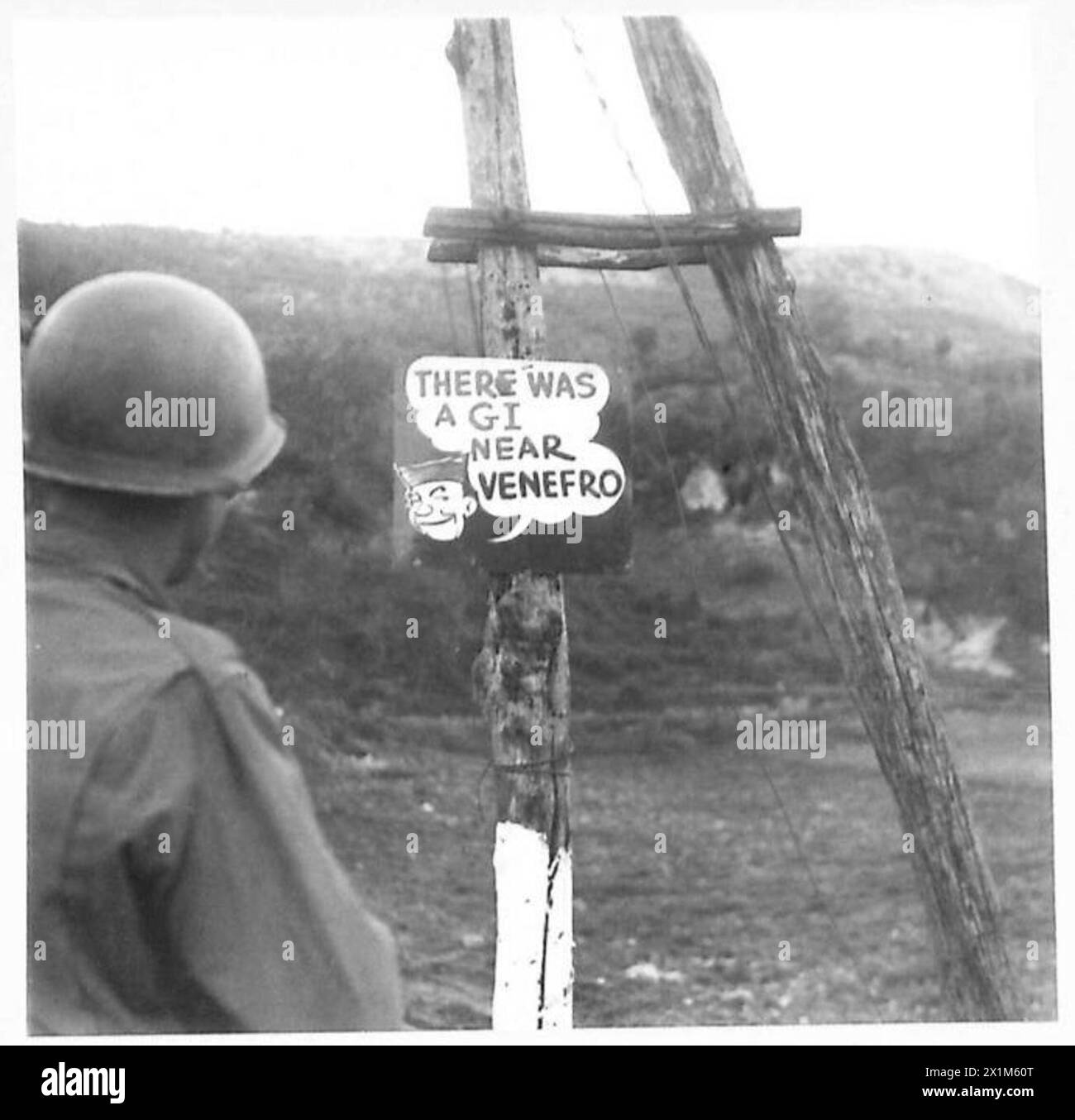 ITALY : FIFTH ARMYWITH THE AMERICAN ON THE VENAFRO FRONT - These four ...