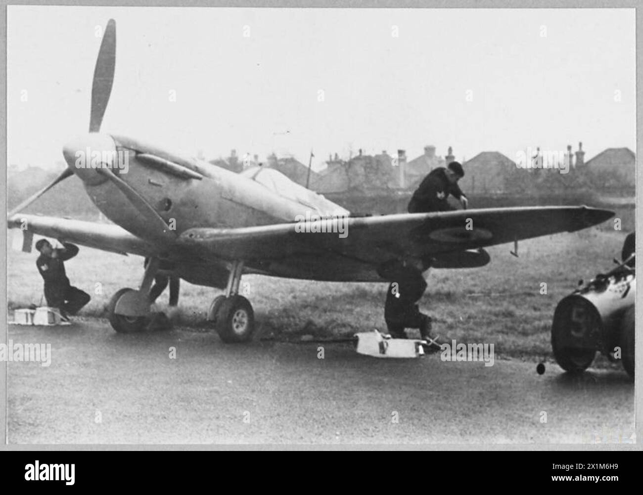 Aircraft_operations hi-res stock photography and images - Alamy