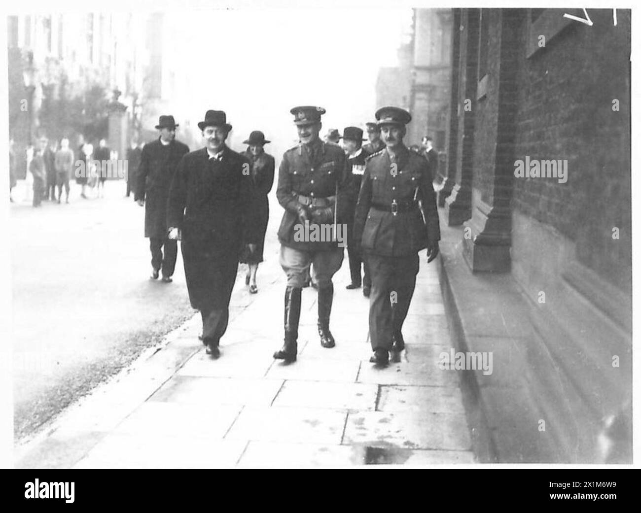 REMEMBRANCE SUNDAY - Lieut-General Sir Ronald Adam with the Lord Mayor ...