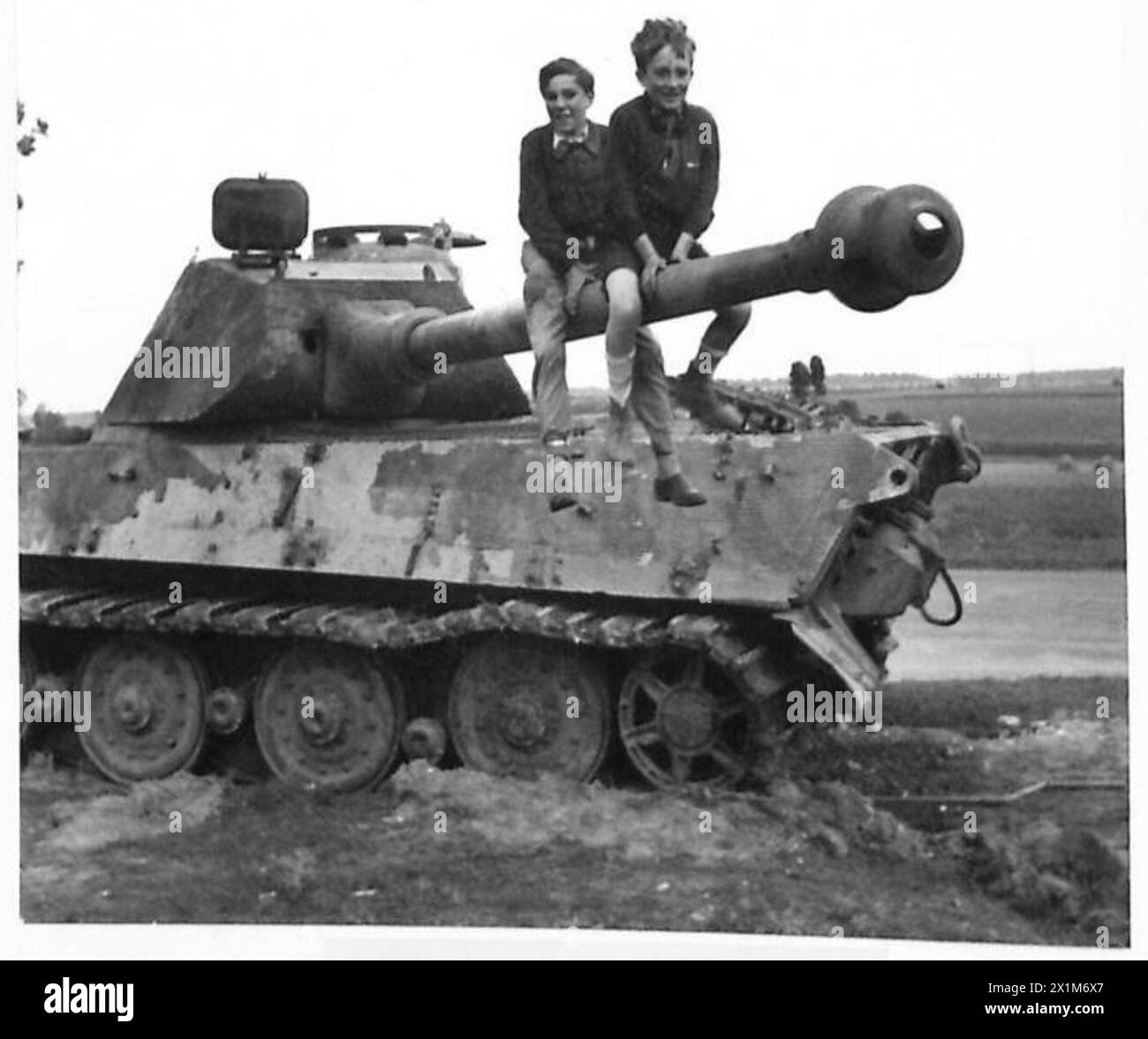 Tiger ii tank Black and White Stock Photos & Images - Alamy