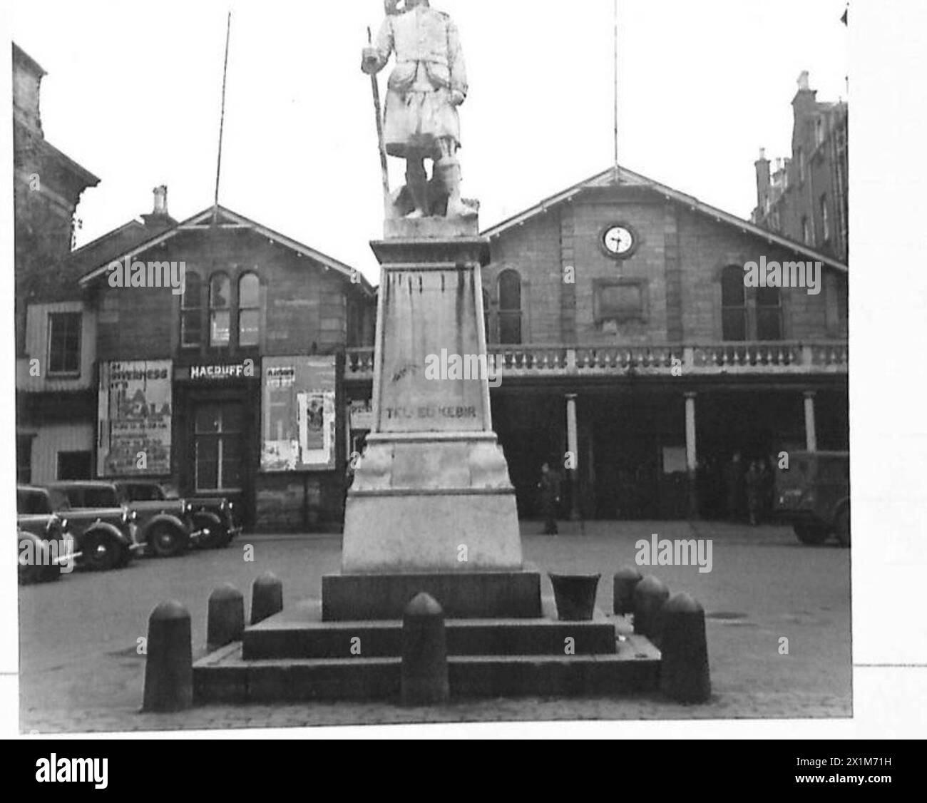 SCOTTISH REGIMENTAL SERIES - The Memorial Statue in the Station Square ...
