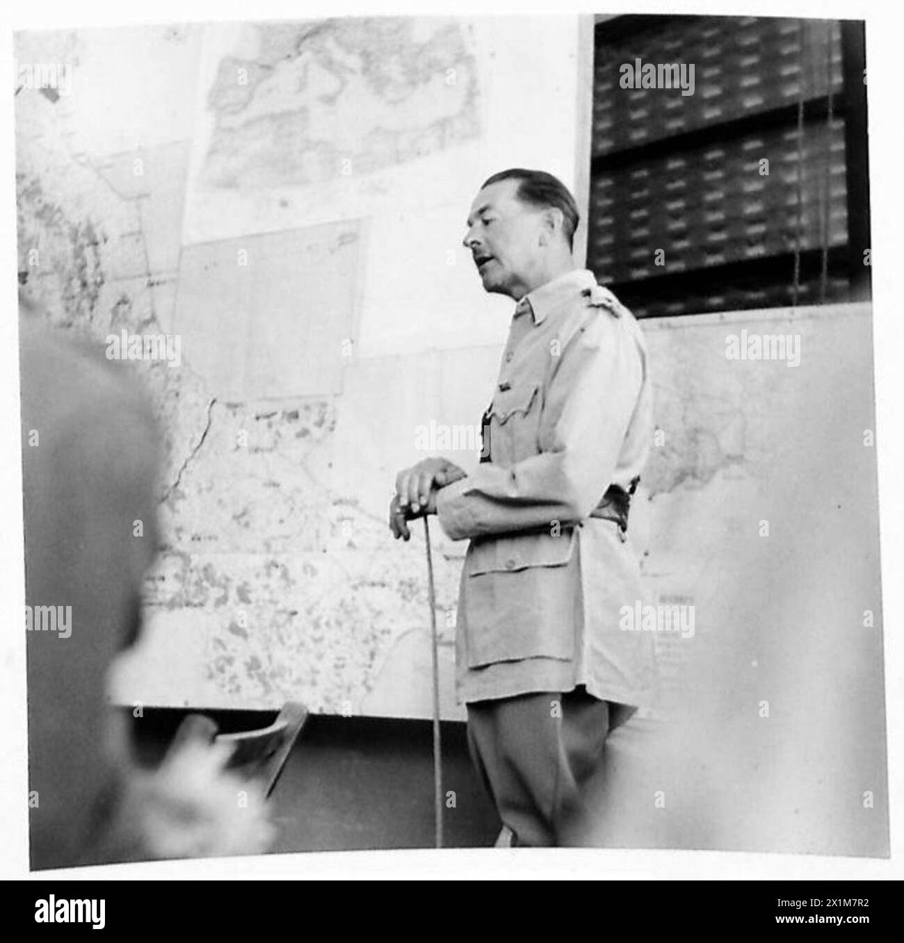 ITALY : GENERAL ALEXANDER HOLDS A PRESS CONFERENCE - General Sir Harold ...