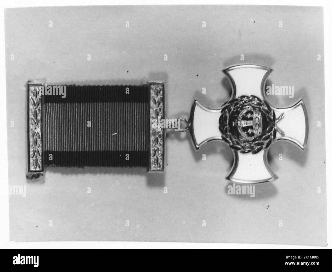 Distinguished service medal, army Black and White Stock Photos & Images ...