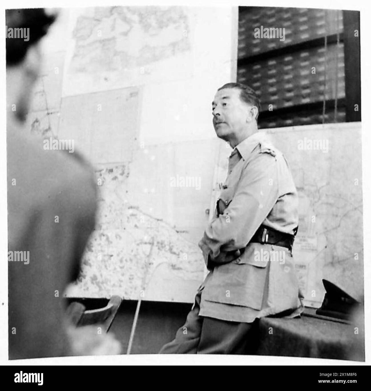 ITALY : GENERAL ALEXANDER HOLDS A PRESS CONFERENCE - General Sir Harold ...