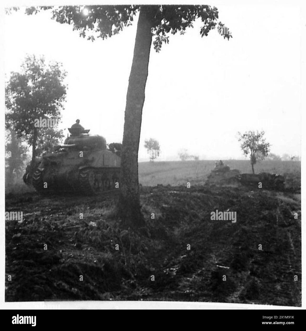 EIGHTH ARMY : THE BREAK THROUGH THE HITLER LINE - Tanks roaring across ...