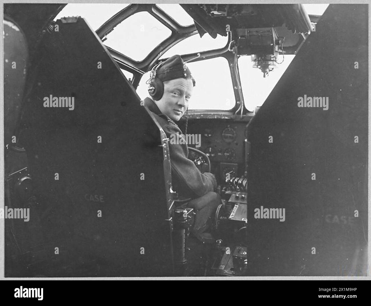 DEFEATING GERMANY'S KEY WEAPON : LIBERATOR v. U-BOAT - 9576 (Picture ...