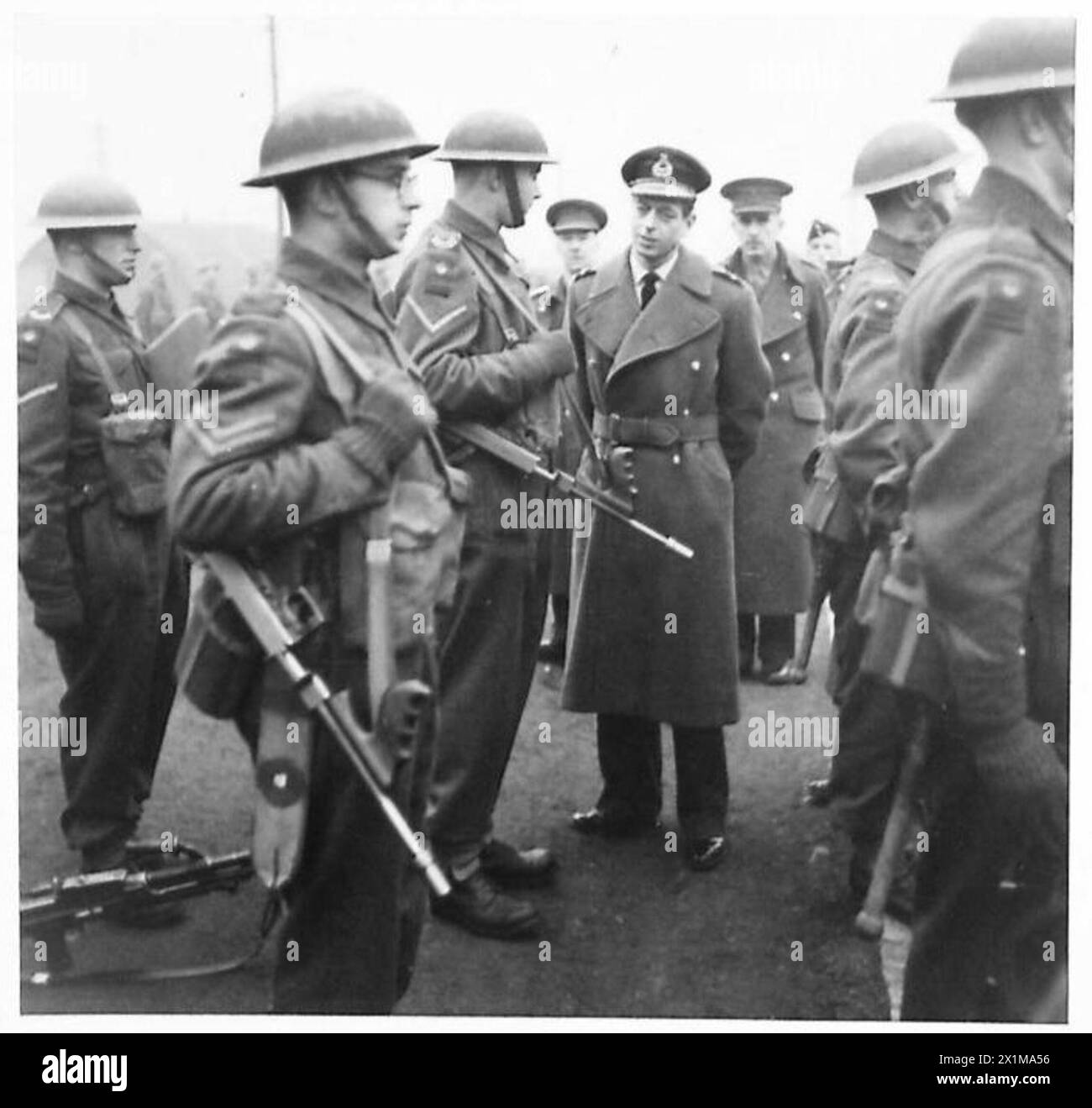 THE DUKE OF KENT IN SCOTLAND - The Duke of Kent inspectin a Company ...