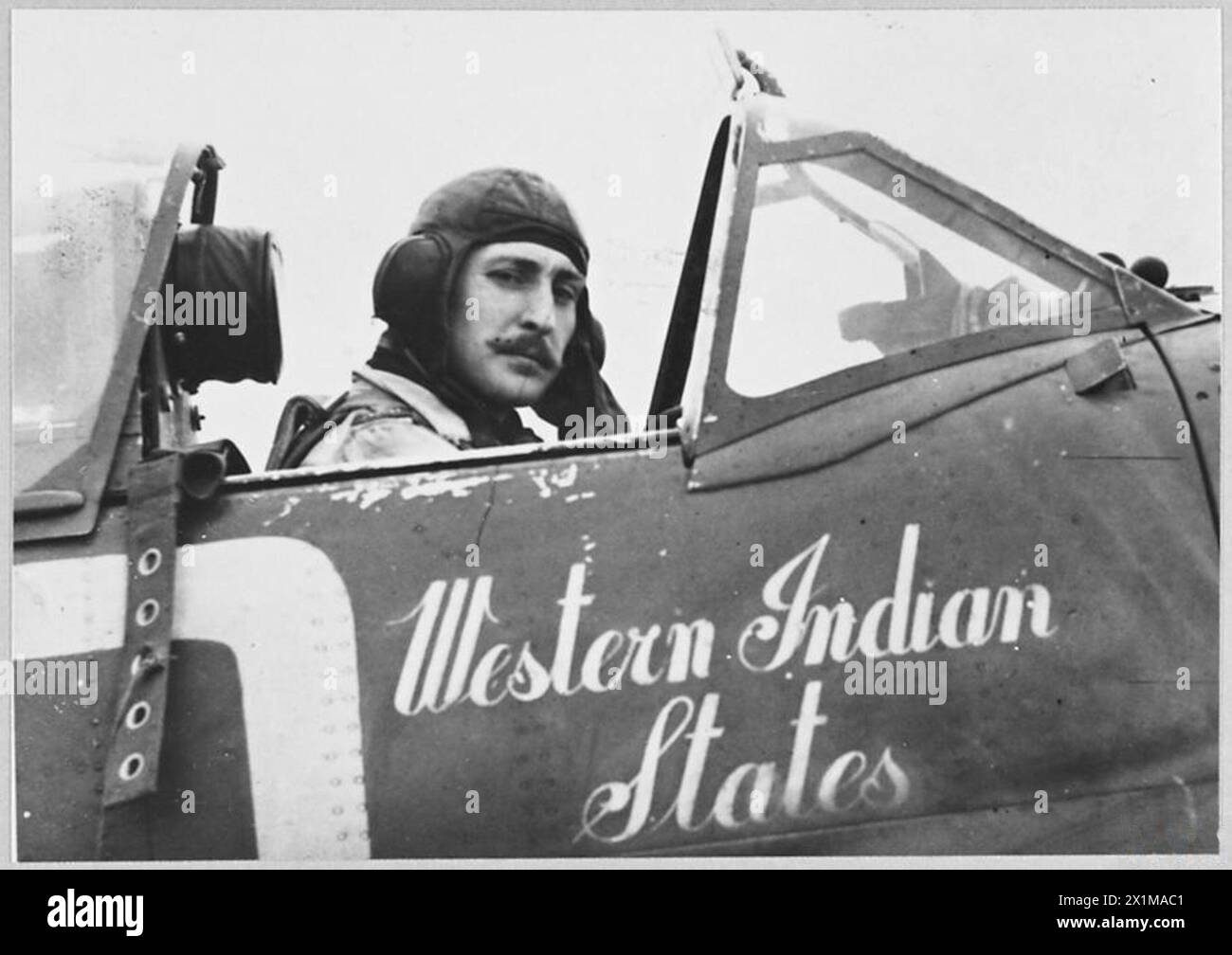 Indian air force flight lieutenant hi-res stock photography and images ...
