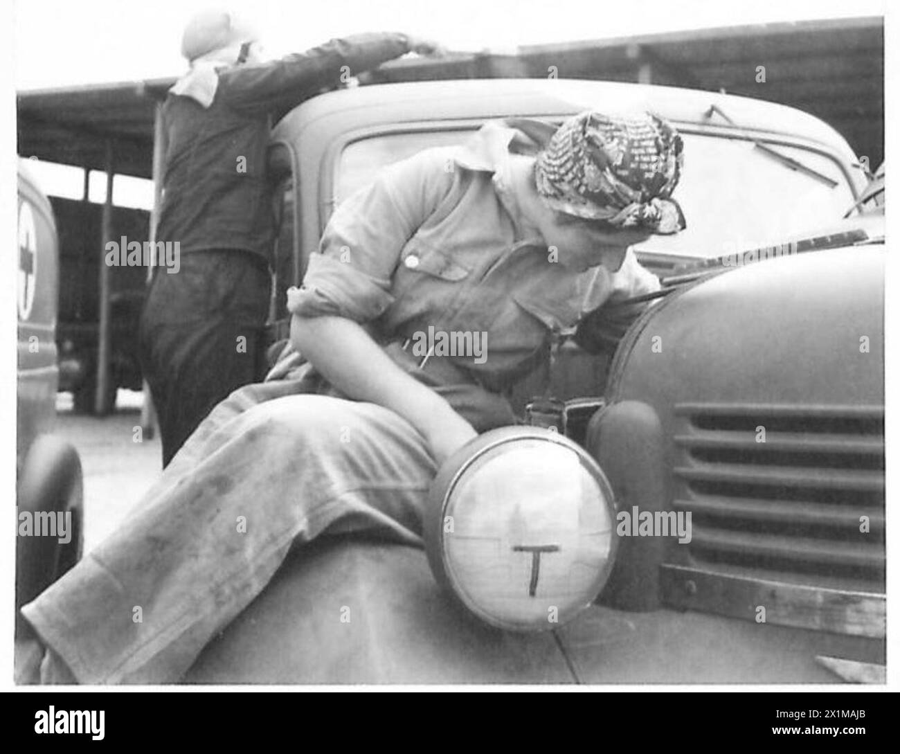 Working in africa Black and White Stock Photos & Images - Alamy