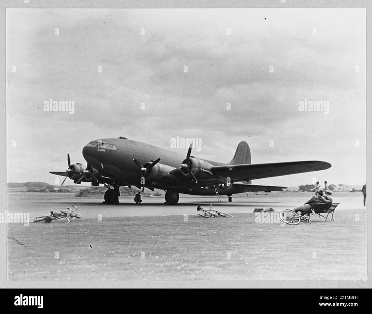 Boeing c 75 stratoliner hi-res stock photography and images - Alamy
