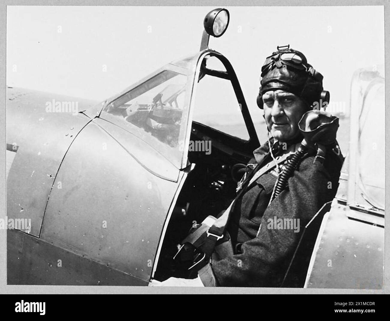 AT A TACTICAL AIR FORCE STATION IN BRITAIN - 13306 The Air Officer ...