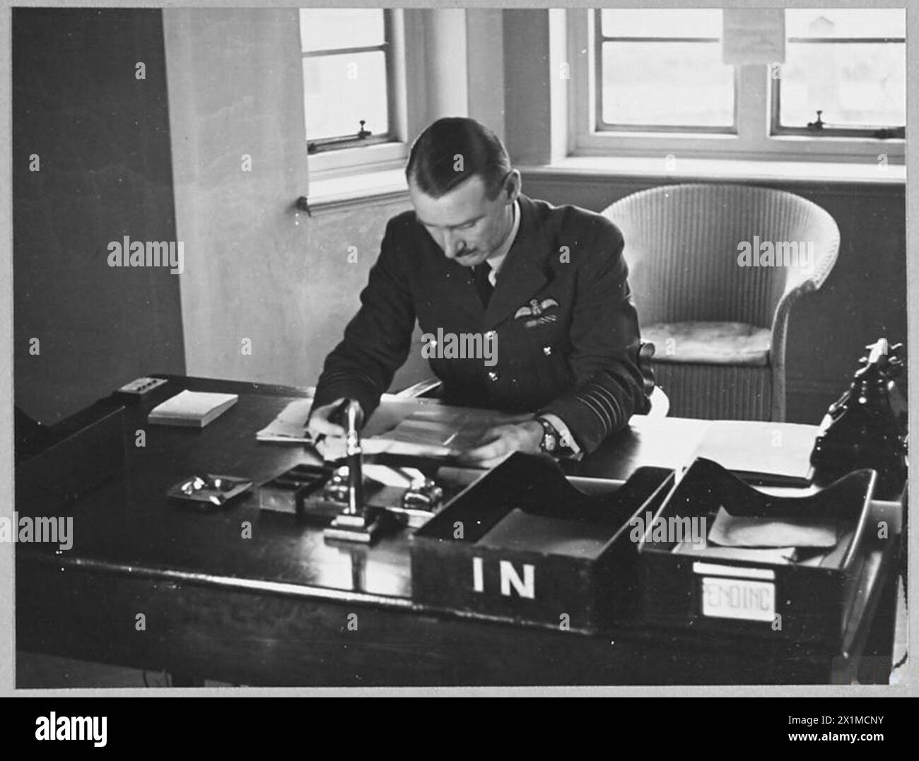 Manages station hi-res stock photography and images - Alamy