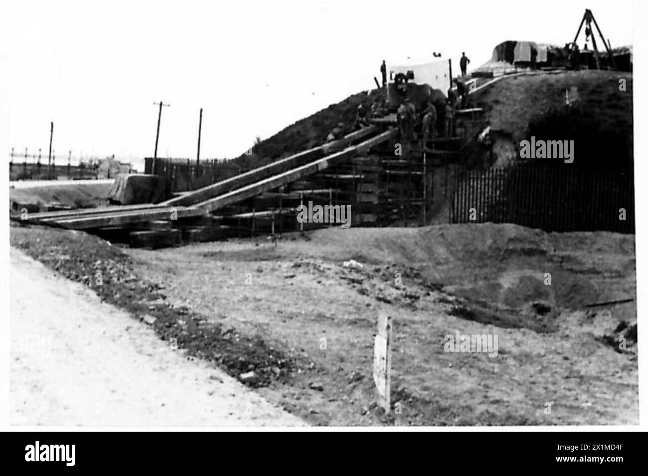 MOVING GUNS OR GUN BUCKING - Lowering a 6-inch Gun Shield weighing 10 ...