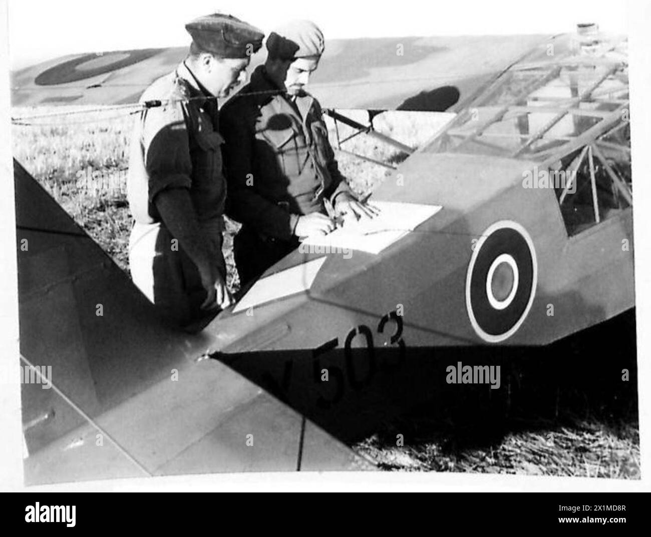 ITALY : CONSTRUCTION OF A LANDING GROUND - Capt. P. Mac. H. Preston of ...
