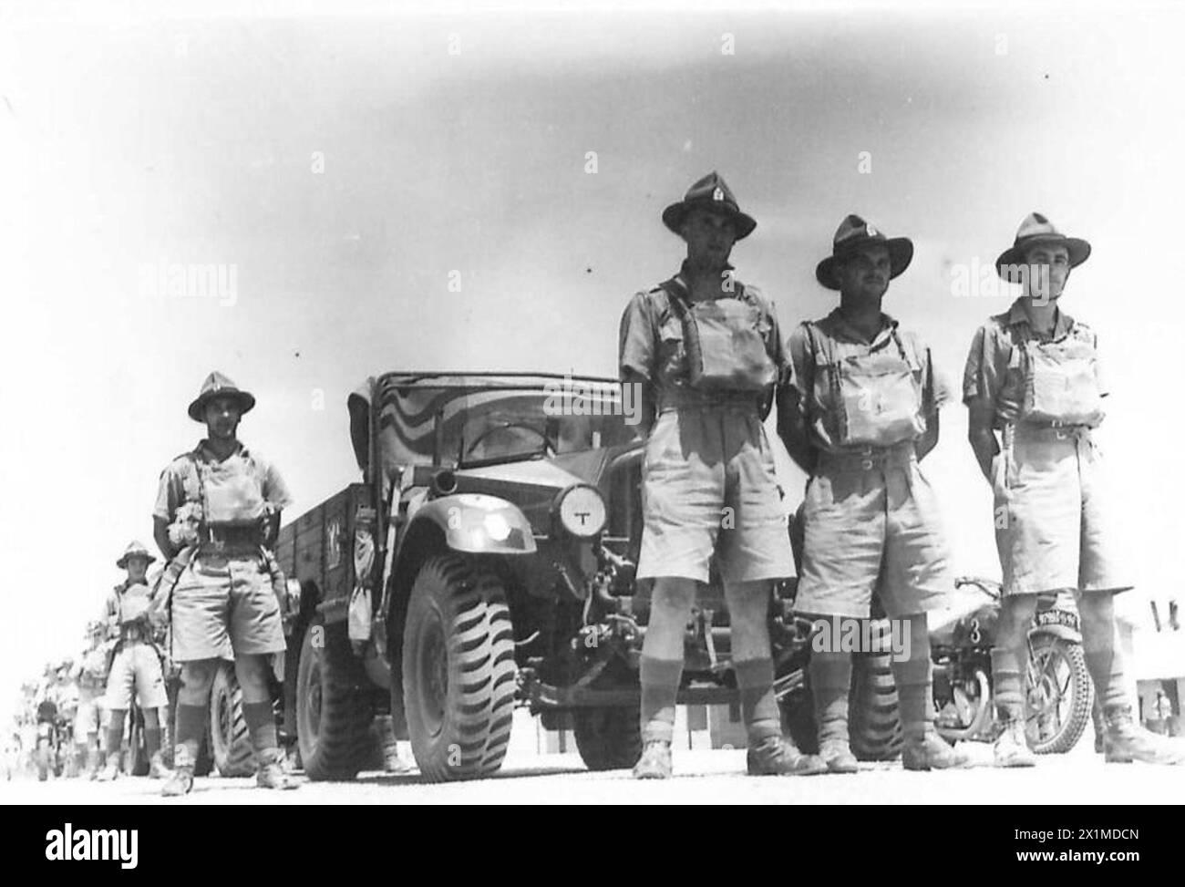 NEW ZEALAND ARTILLERY HAVE BATTLE PRACTICE IN DESERT. - The transport ...