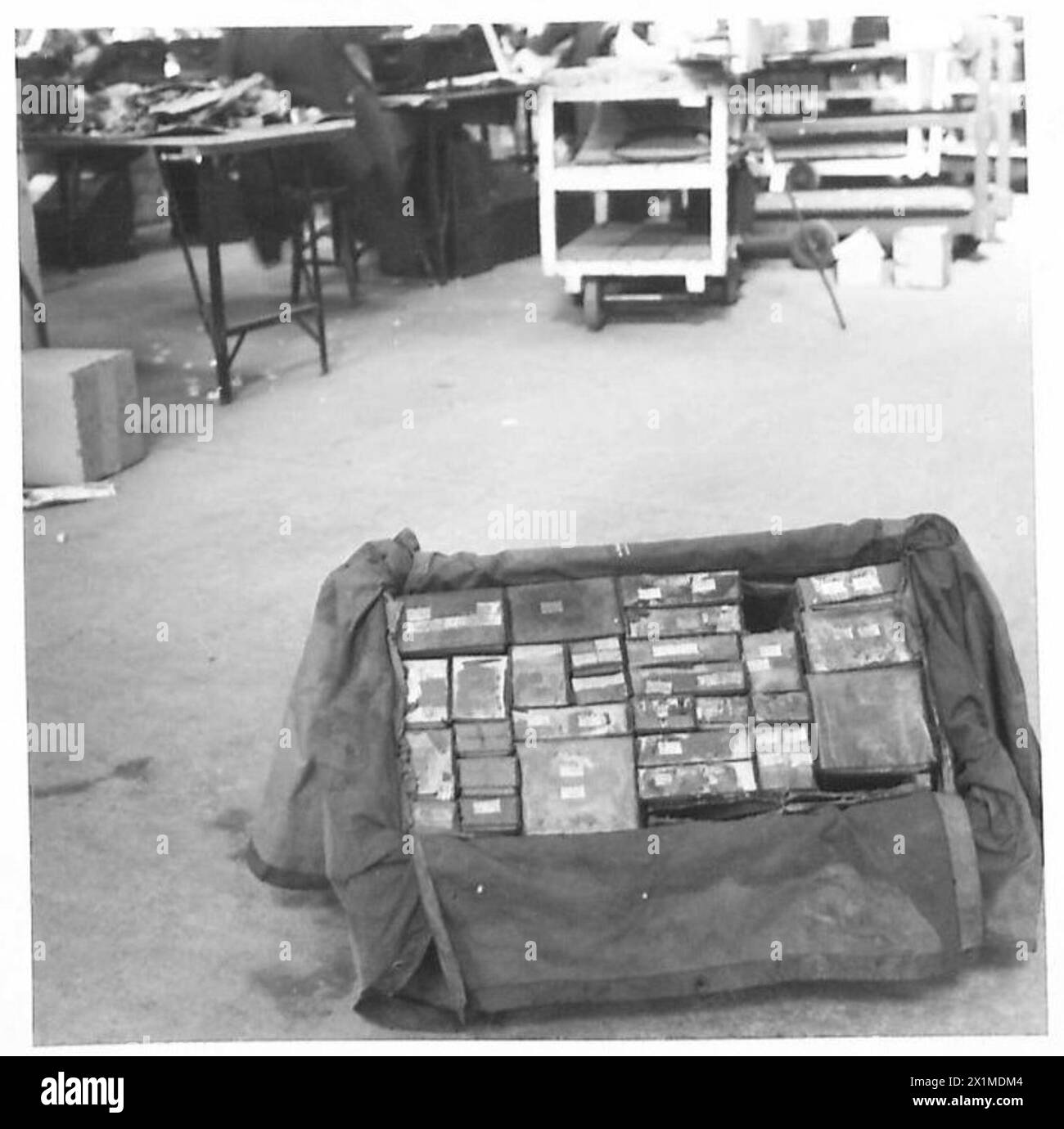 PACKING SYSTEM AT CHILWELL ORDNANCE DEPOT - Box showing the way labels ...