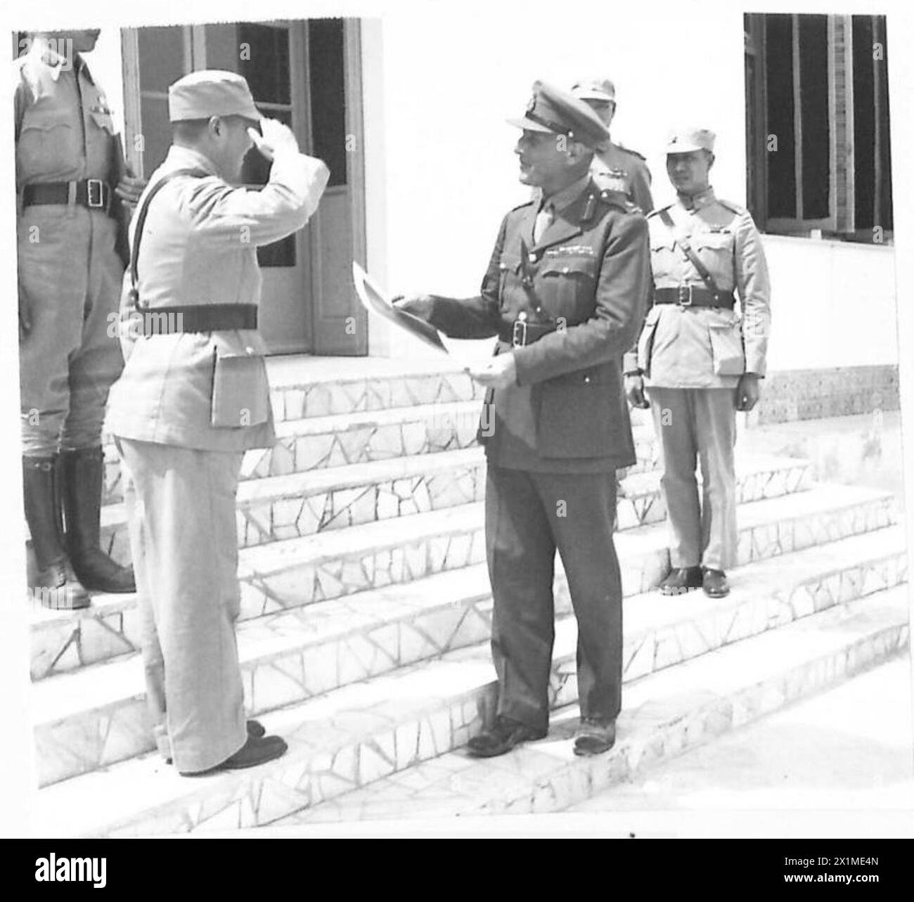 CHINESE MILITARY MISSION IN NORTH AFRICA - General Hoo presents a ...