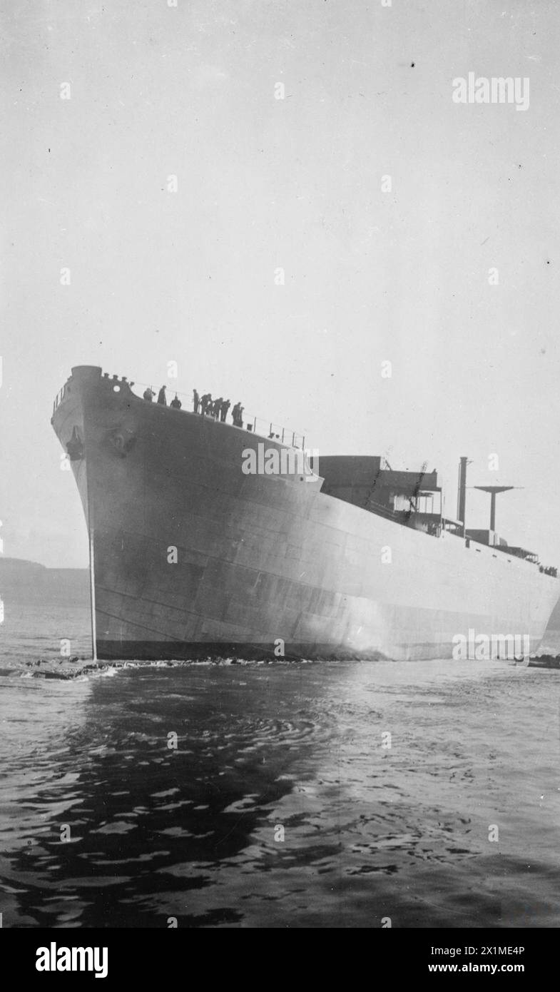 Tramp ships hi-res stock photography and images - Alamy