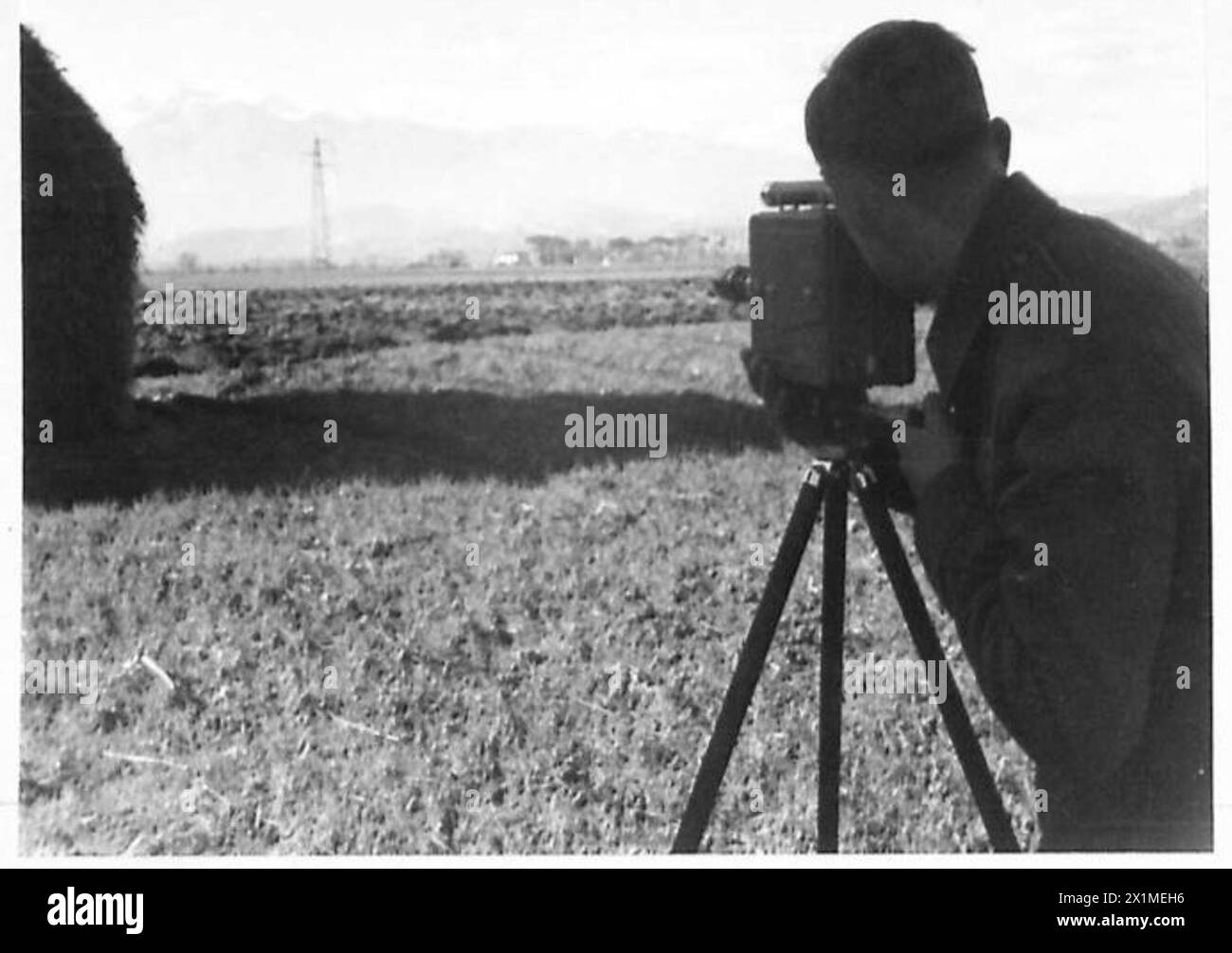 New Zealand troops of the Eighth Army firing a smoke barrage with 25 ...
