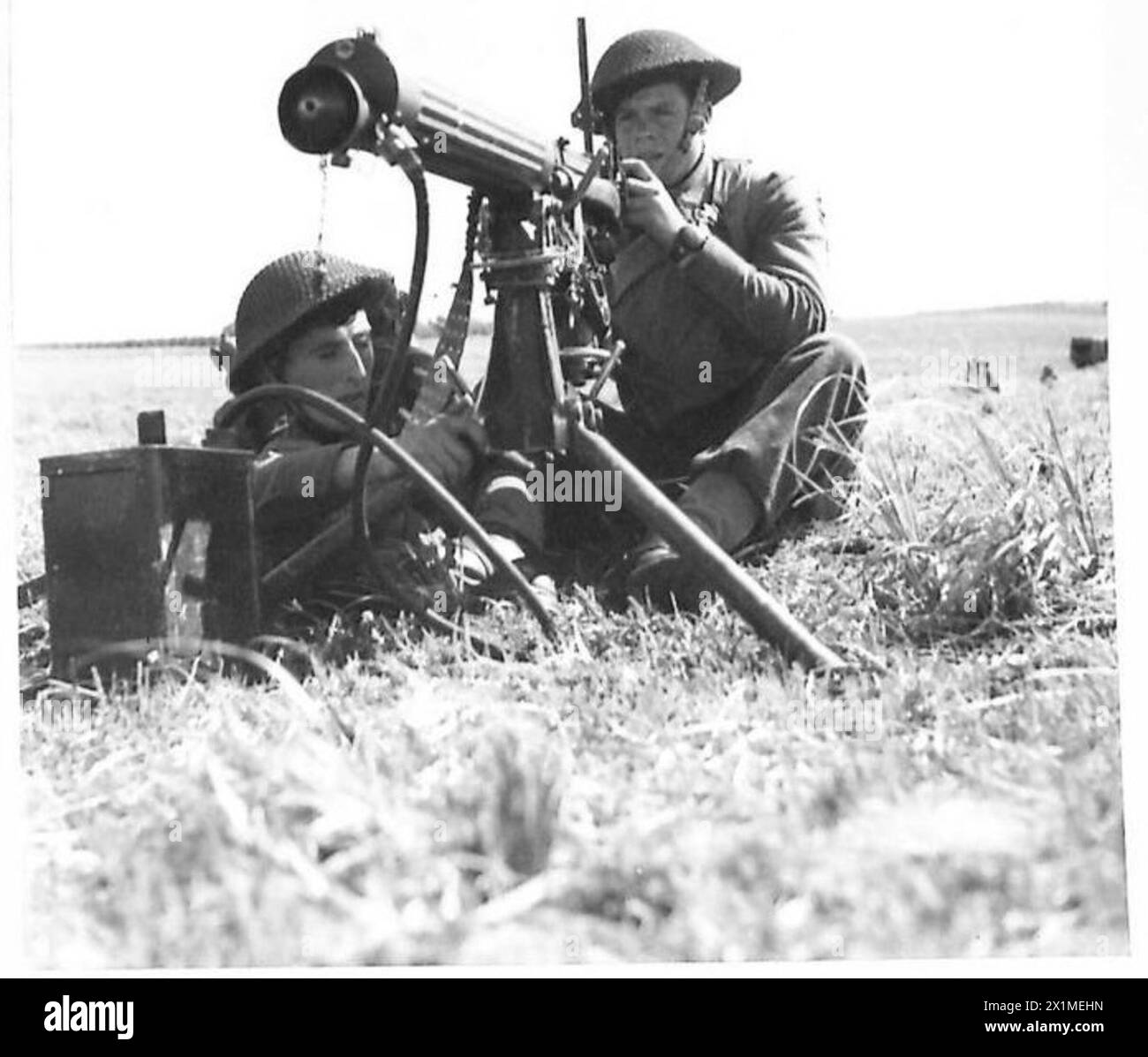Greek Army troops conduct machine gun training exercises under ...