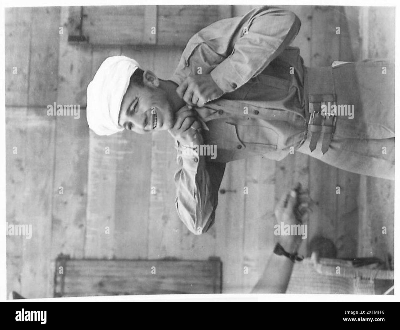 Libyan prisoners at a British Army POW camp are wearing British ...