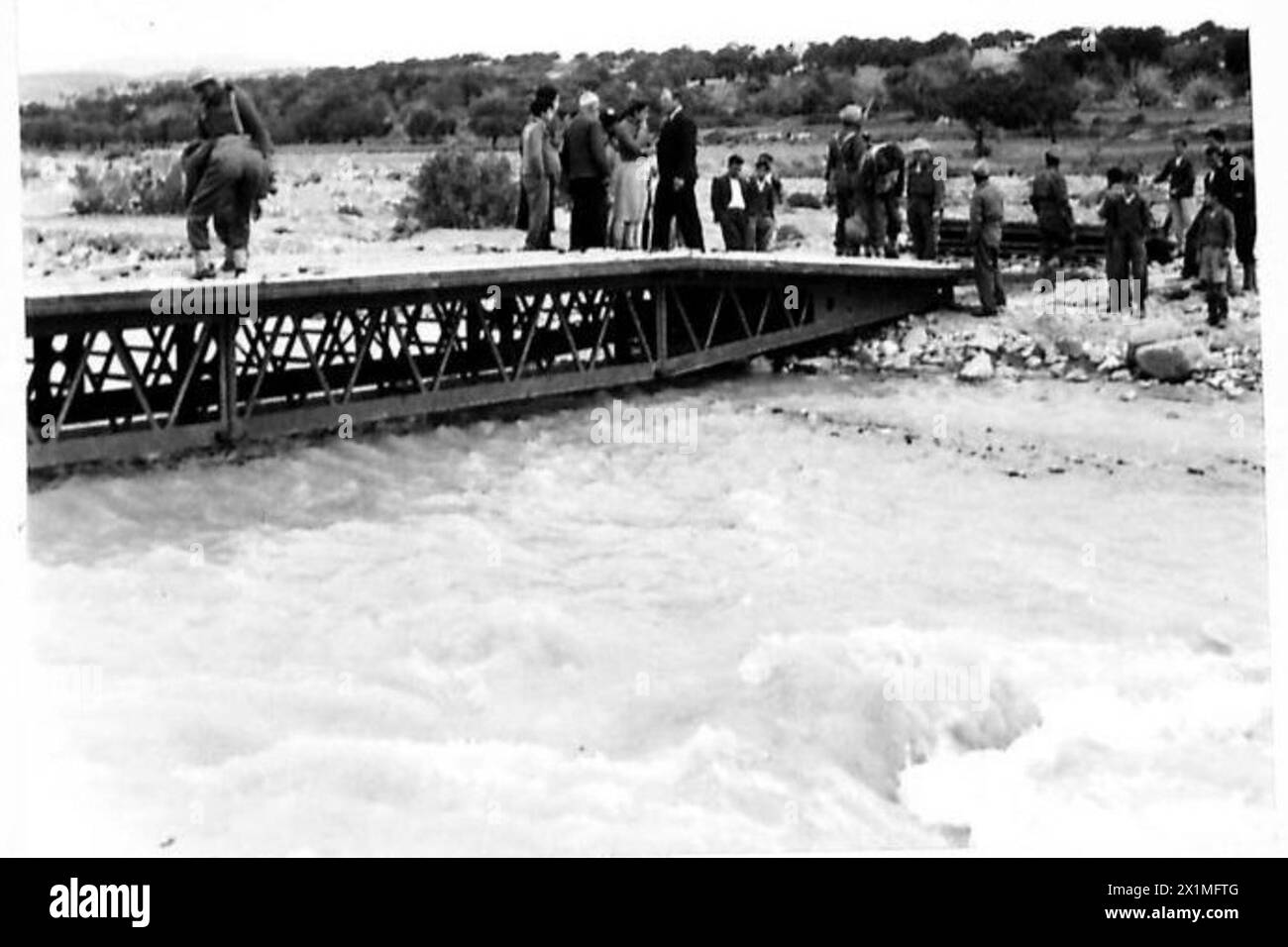 Indian soldiers of the British Army work on bridge construction in ...