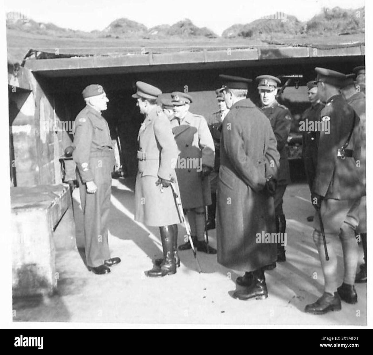 The Commander-in-Chief visits a Coastal Defence Battery in the South ...