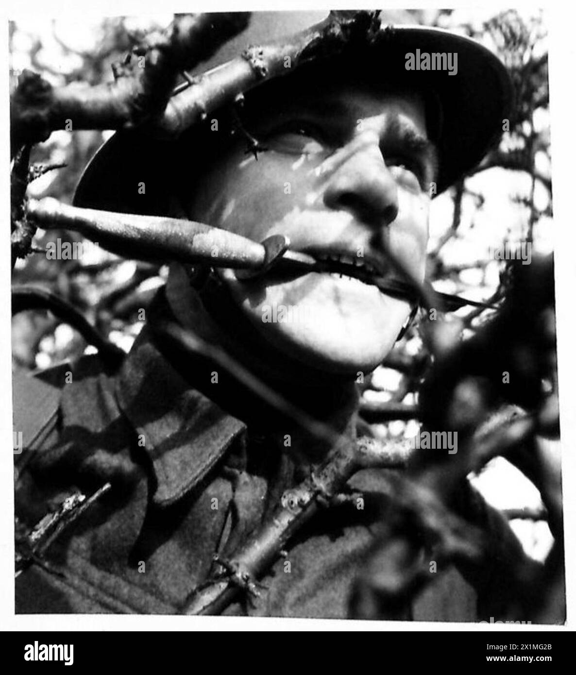 COMMANDOS IN TRAINING - A type. The man is carrying his commando ...