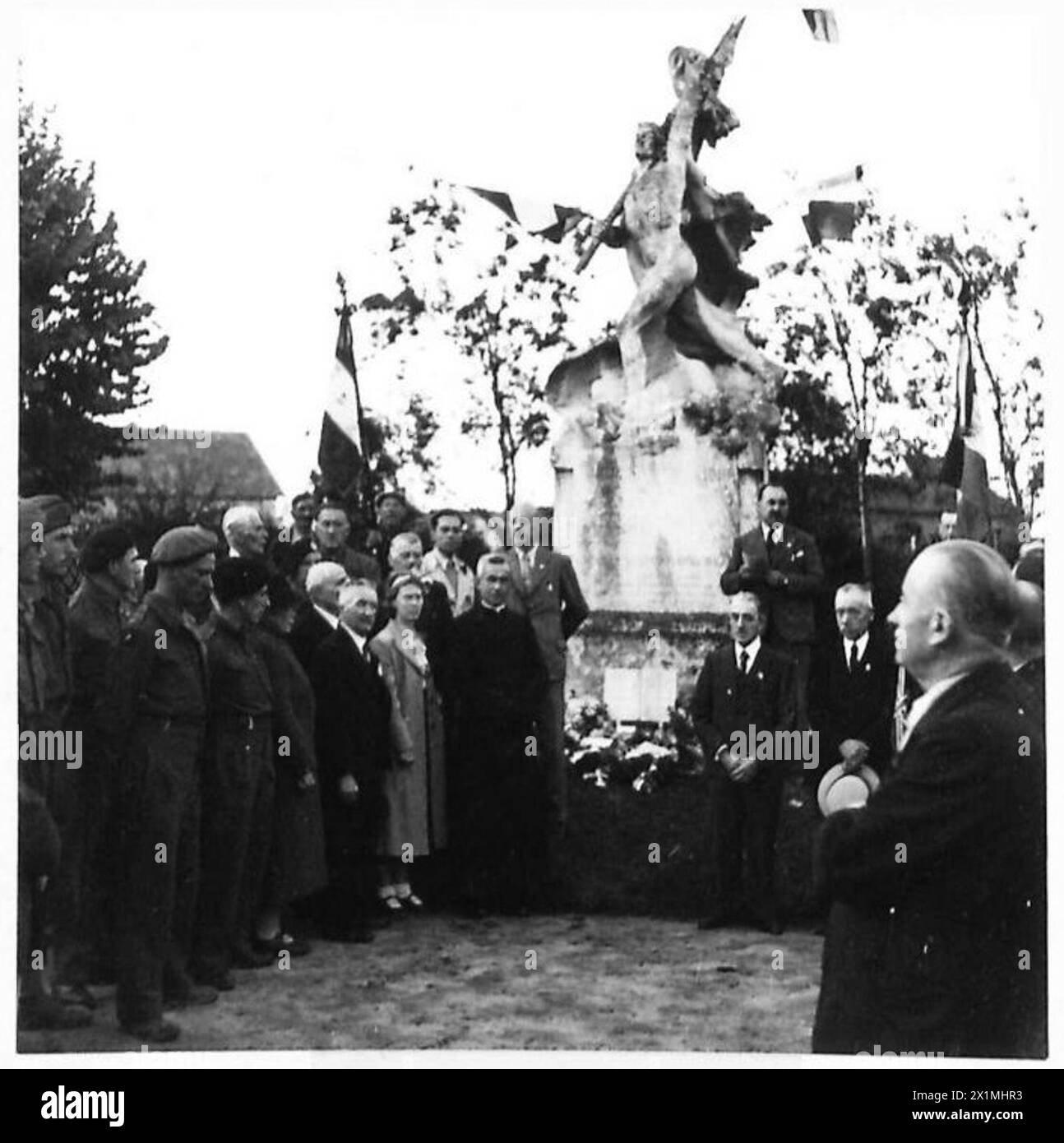 Residents of Gournay-en-Bray hold a Thanksgiving service at the 1914-18 ...