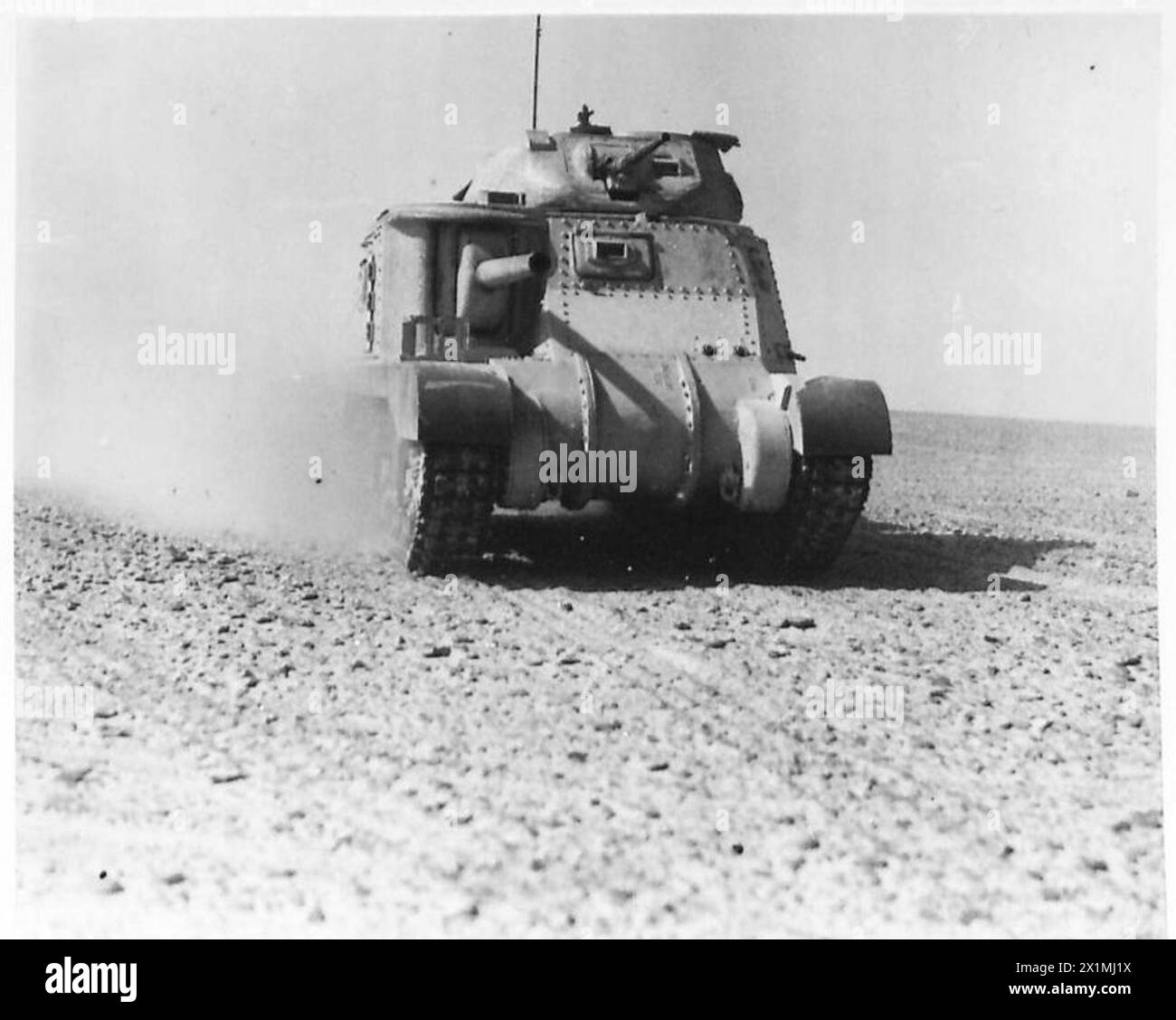 PICTURES TAKEN IN THE WESTERN DESERT OF THE AMERICAN "GENERAL GRANT" MEDIUM TANK - American ...