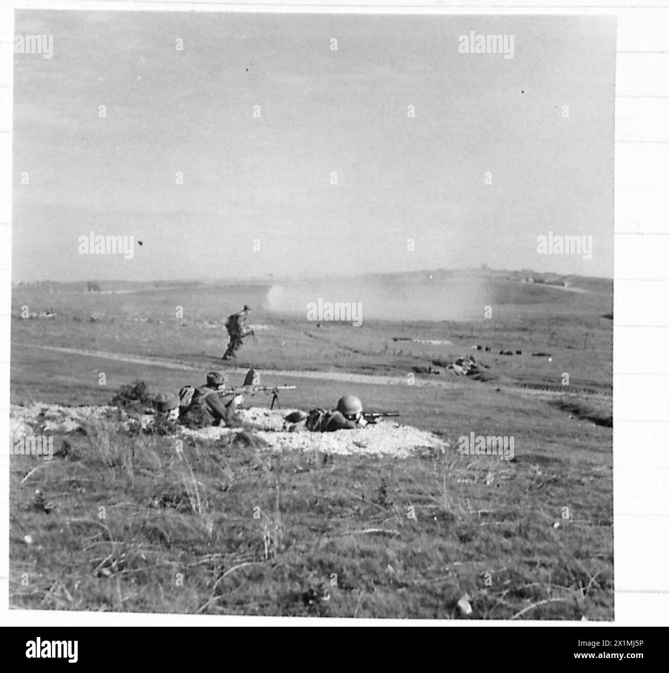 A grenadier from the 1st Polish Independent Parachute Brigade ...