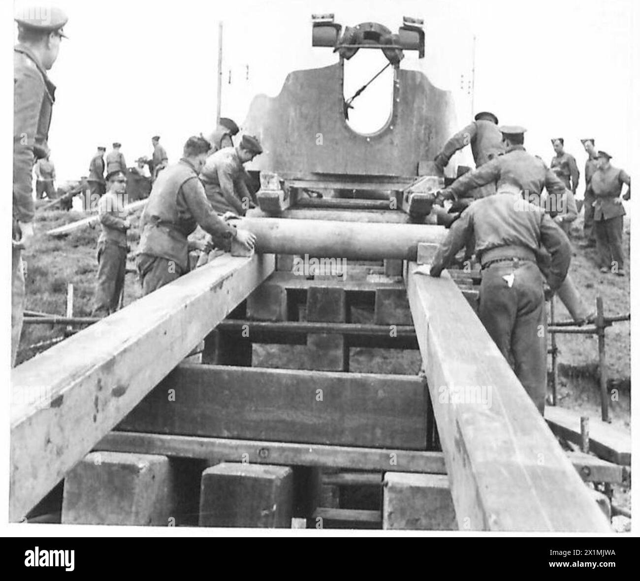 10 inch guns hi-res stock photography and images - Alamy