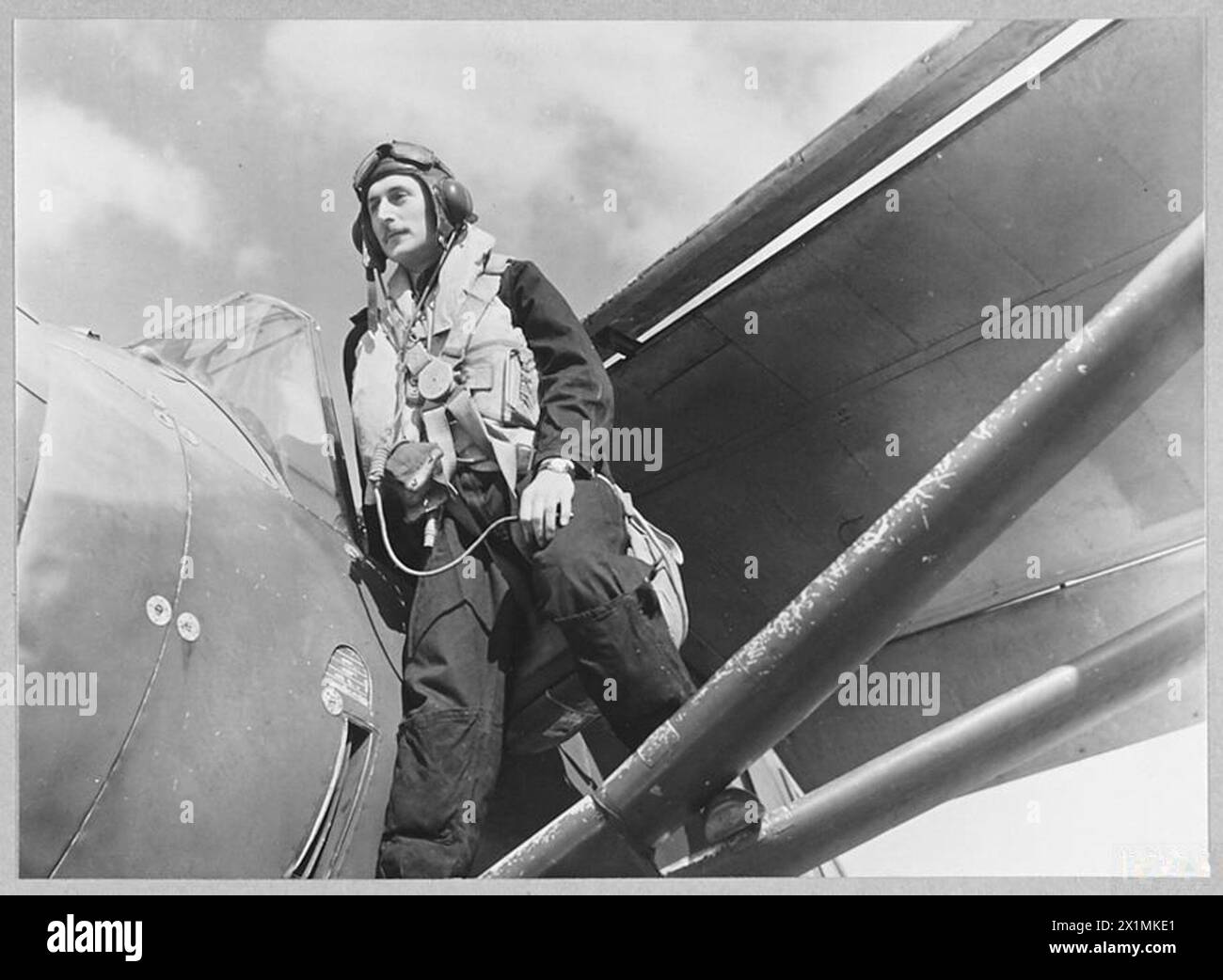 High wing monoplane hi-res stock photography and images - Alamy