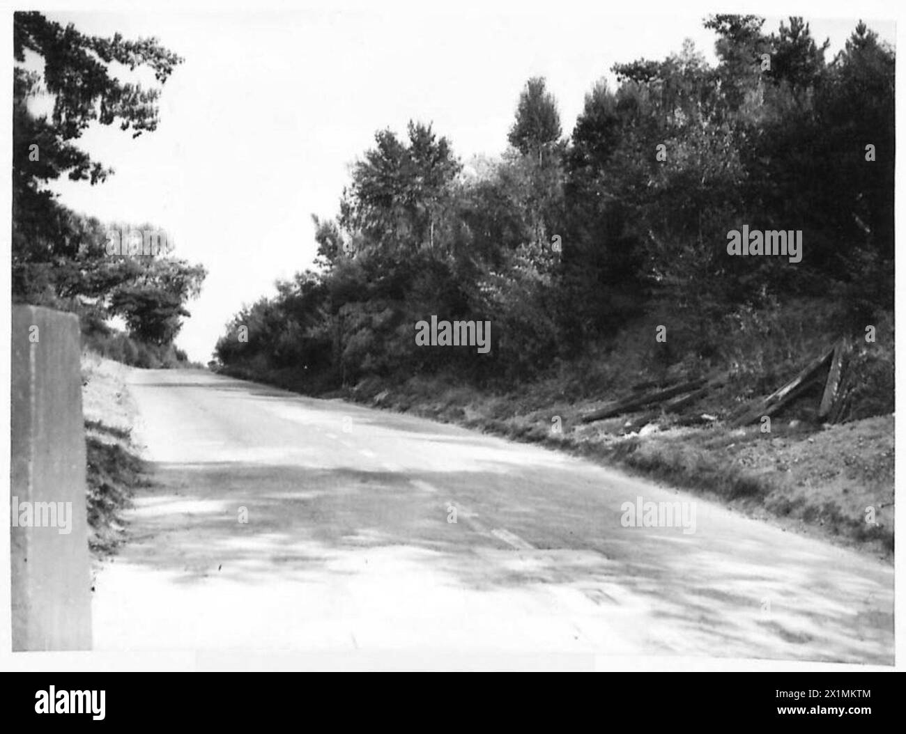 CAMOUFLAGED STRONG POINTS - Radlett , British Army Stock Photo - Alamy