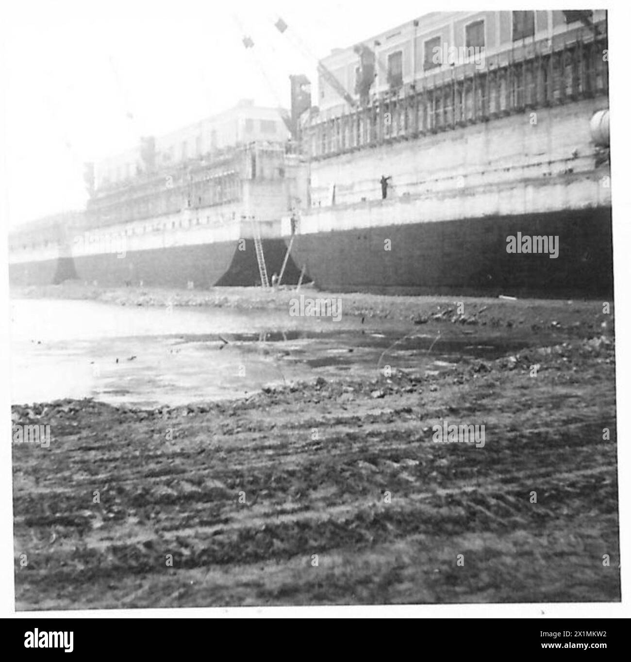 SPECIAL ASSIGNMENT FOR TN. 5 - Photographs of Phoenix craft at Surrey ...