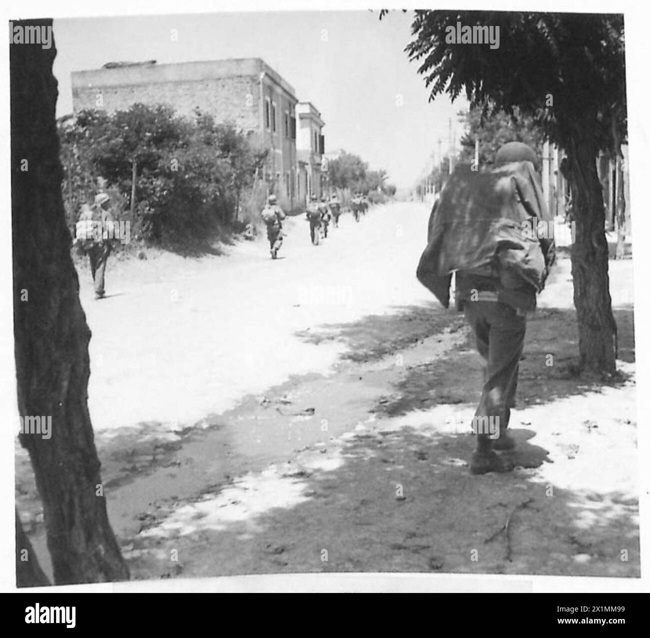 Troop coordination Black and White Stock Photos & Images - Alamy