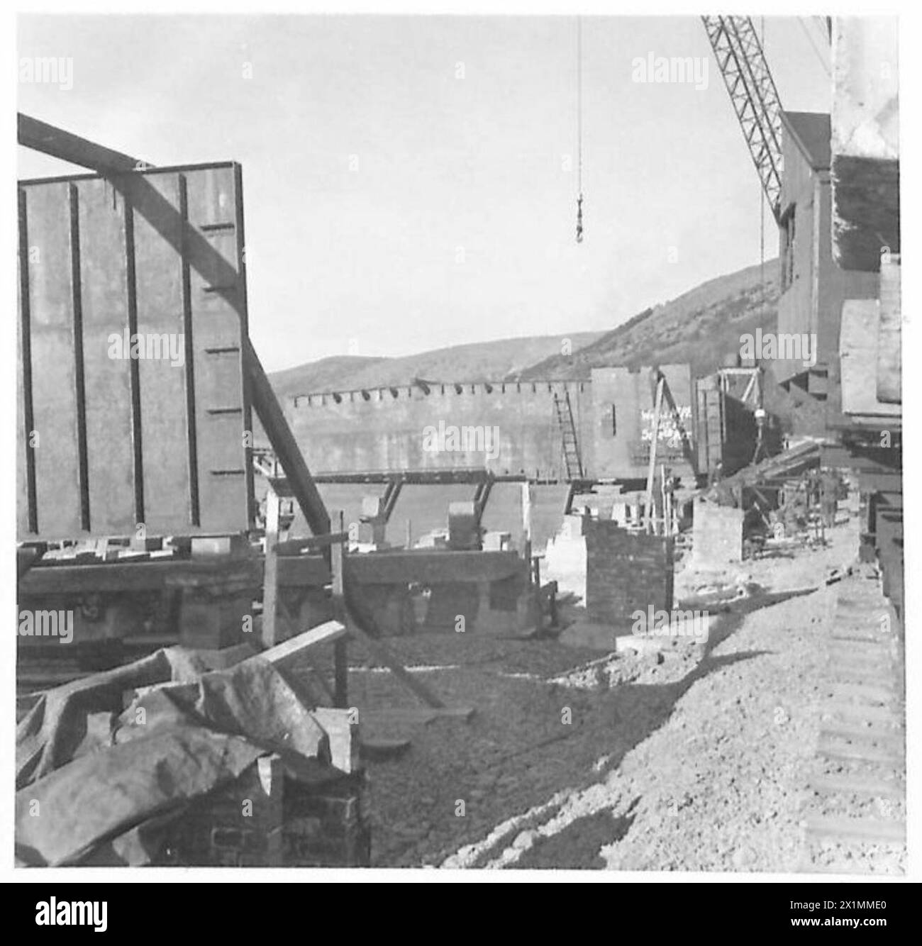 British Army personnel begin construction of a new Whale bridge on 27 ...